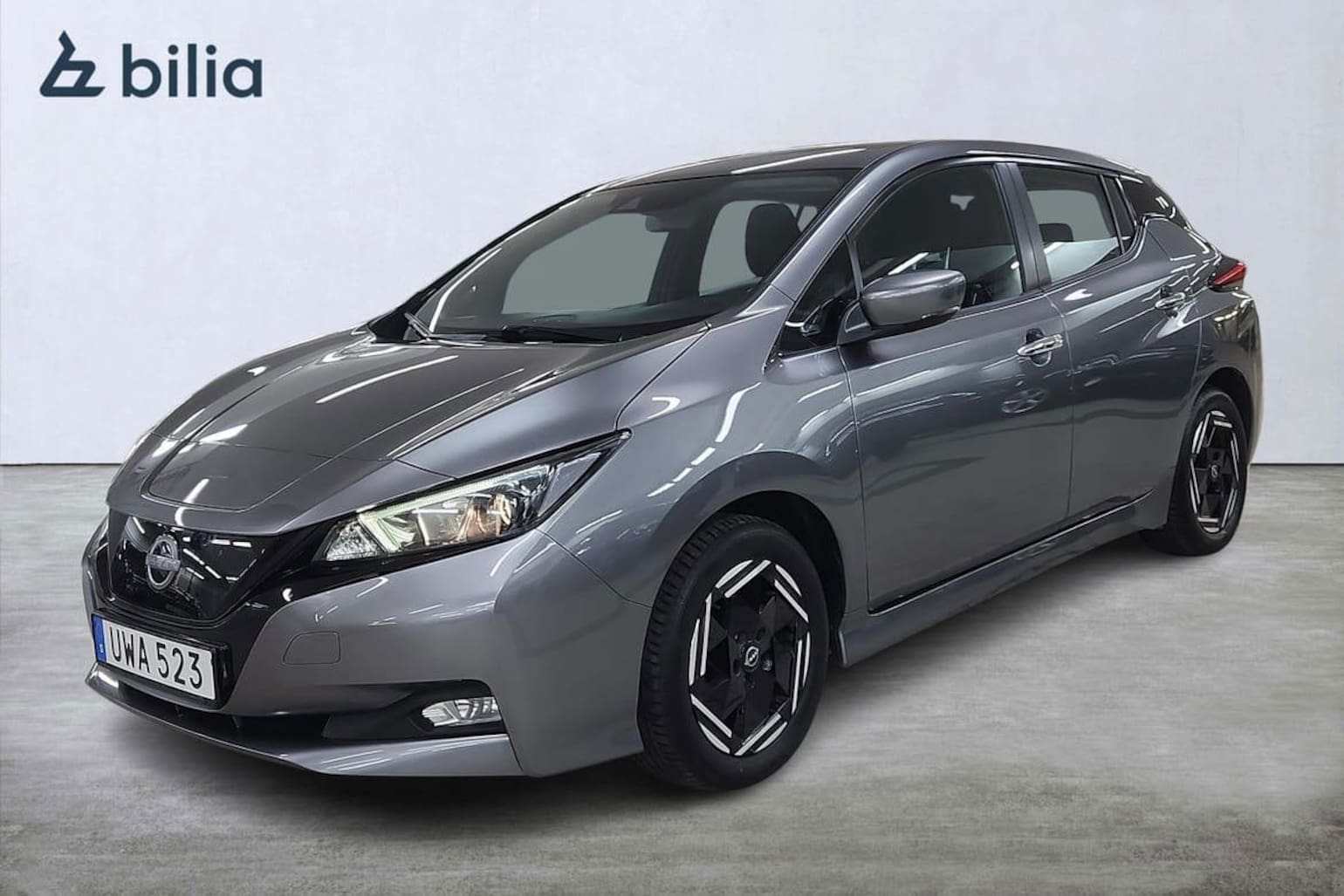 Nissan Leaf 2023 Grå