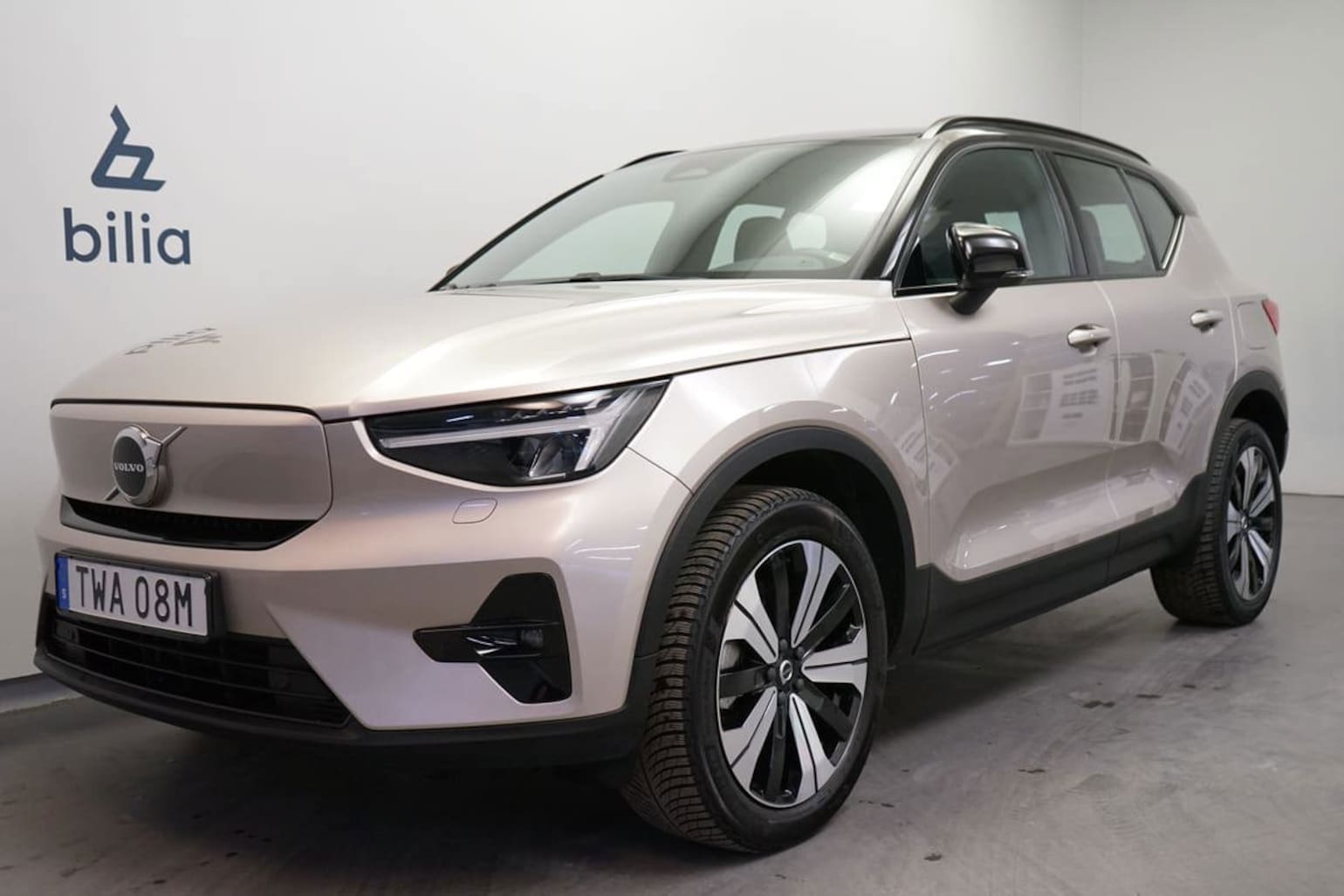 Volvo XC40 Recharge Single Motor Plus Edition 2023 Grå