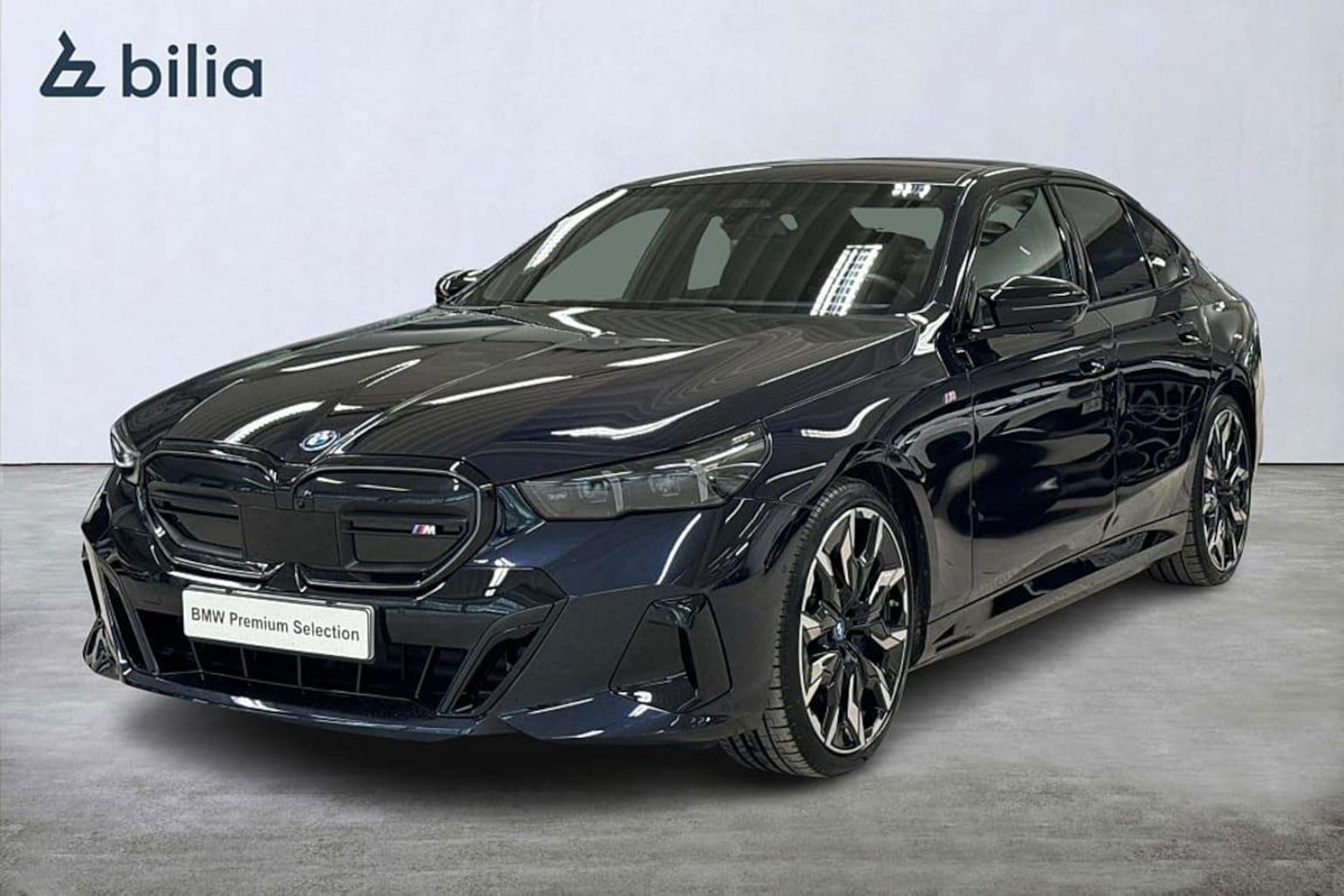 BMW i5 M60 xDrive Sedan M-Sport Pro | Drag | Komfortöp. | B&W | Pano ...