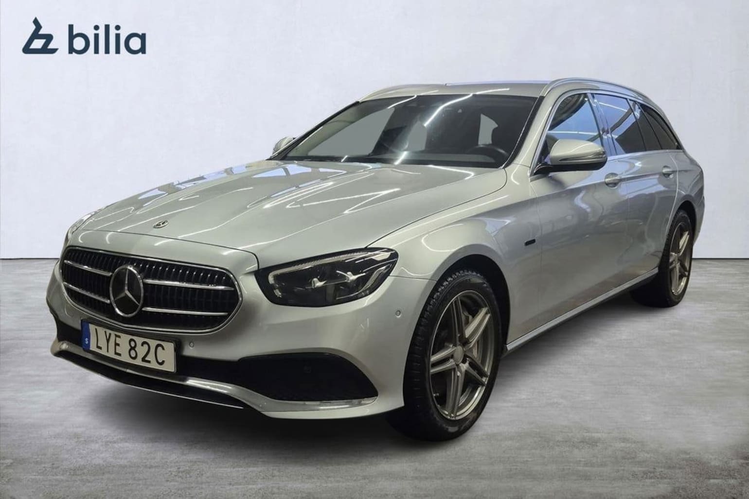 Mercedes-Benz E 300 T de Avantgarde 306hk 9G 2021 Silver