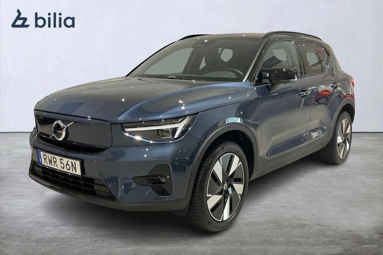 Volvo EX40 Single Motor Extended Range ExtendedRange Plus SE 2026 Blå