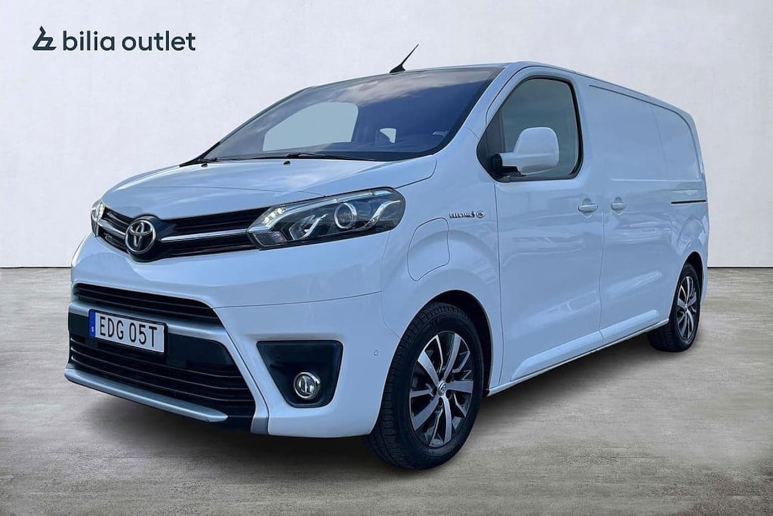 Toyota Proace Electric 75kWh 136hk / Drag Kamera CarPlay Navi MOMS 2021 Vit