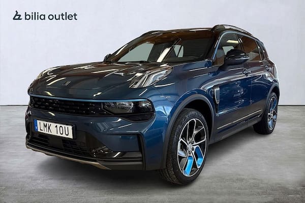 Köp eller provkör Lynk & Co 01 hos oss | Bilia