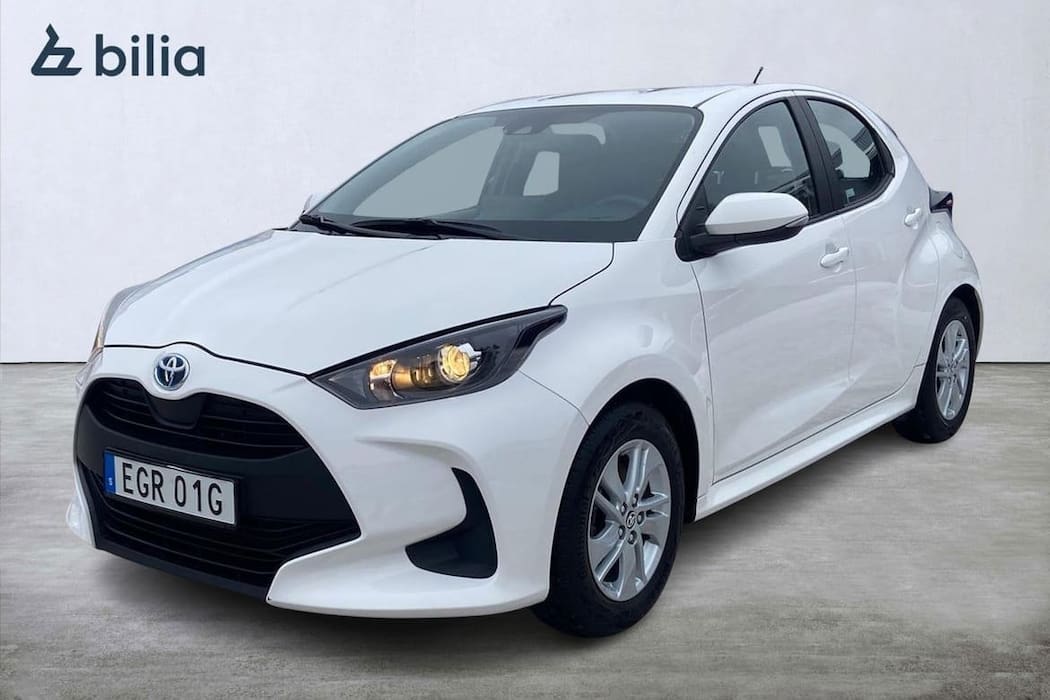 Toyota Yaris Hybrid 1,5 Elhybrid Active MOMS Approved Used 2033 2023 Vit
