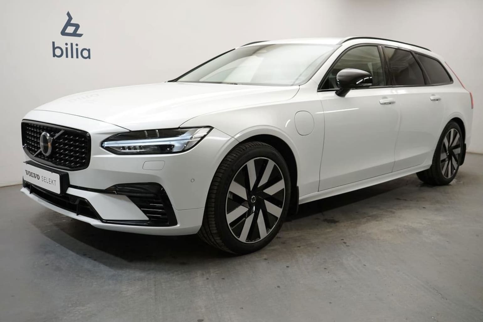 Volvo V90 Recharge T6 AWD T6 Plus Dark Nordic Edition, "Hotellpaket ...