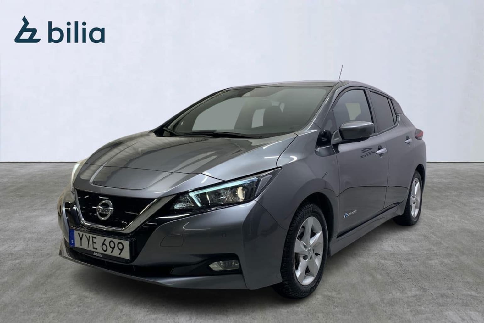 Nissan Leaf N-Connecta 40kw V-hjul/ Luftvärmepump 2019 Grå