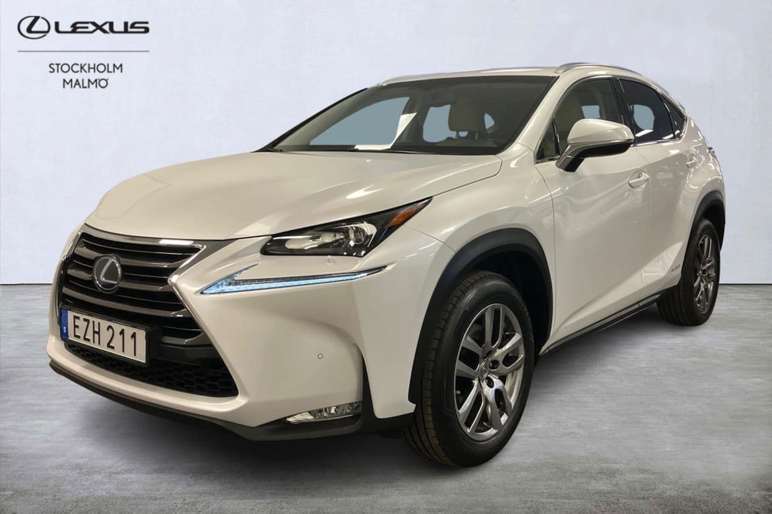 Lexus NX 300h AWD Executive Keyless Skinn Elstolar PDC 2015 Vit