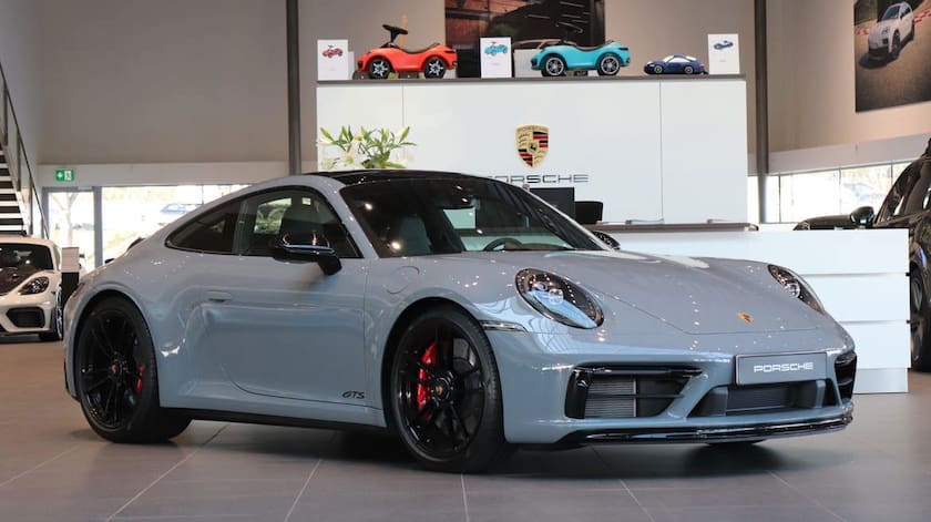 Porsche 911 Carrera 4 GTS 480 hk PDK Glastaklucka / BOSE / Sportdesign ...