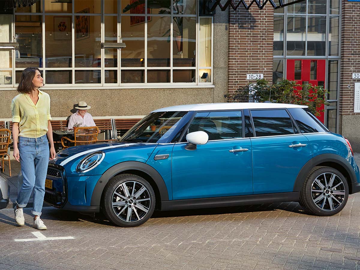 Köp ny eller begagnad MINI hos oss | Bilia