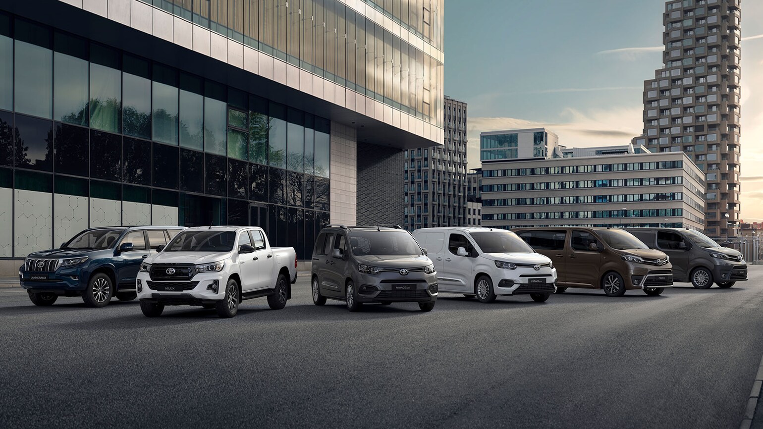 Leveransklara Toyota transportbilar i lager | Bilia